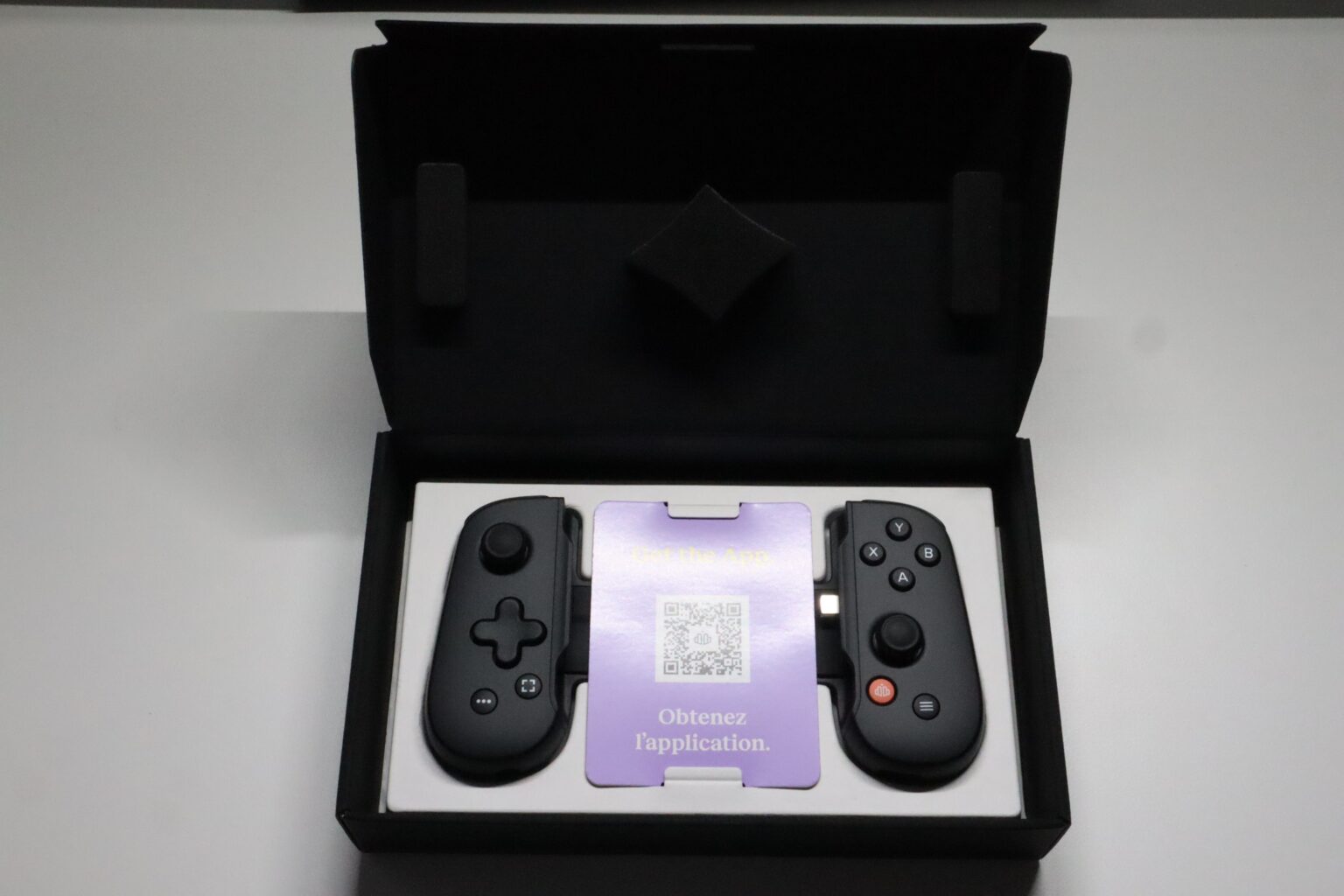 iOS/Android用コントローラー【Backbone One】をレビュー。手持ちのスマートフォンがゲーム機に大変身！ | PR | めてろぐ