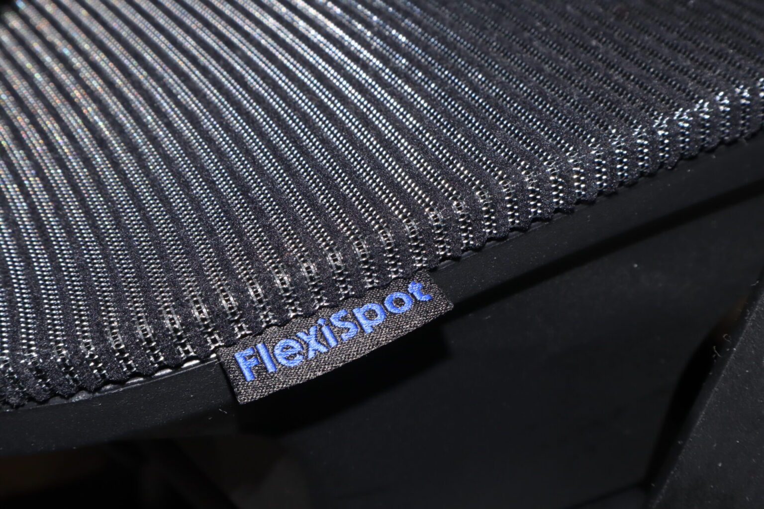 FlexiSpotのオフィスチェア【C7 Air】をレビュー。3万円台で手に入る快適な座り心地 | PR | めてろぐ