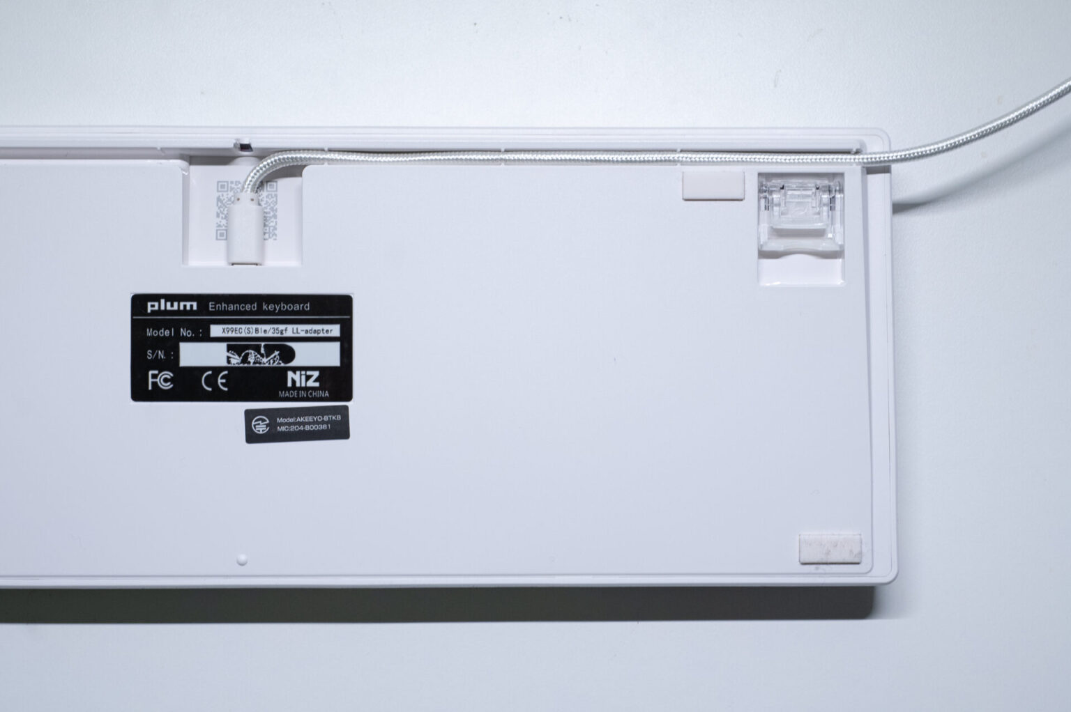 静電容量無接点方式キーボード《NiZ X99 Pro》をレビュー。快適な打ち心地で長時間のデスク作業に快適！ | PR | めてろぐ