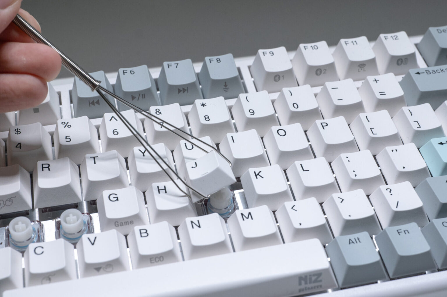 静電容量無接点方式キーボード《NiZ X99 Pro》をレビュー。快適な打ち心地で長時間のデスク作業に快適！ | PR | めてろぐ